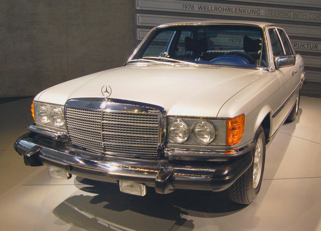 Mercedes-Benz S-class SEL (V116) 350 SEL V8 (195 Hp)